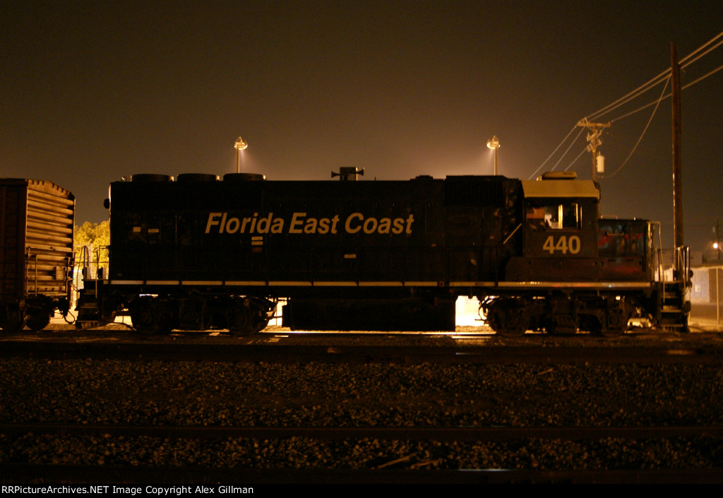 FEC 440 West, Night Side-Shot